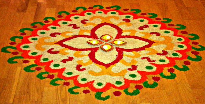 20 Exquisite Diwali Rangoli Designs (Using Flowers, Diyas and Papercraft)