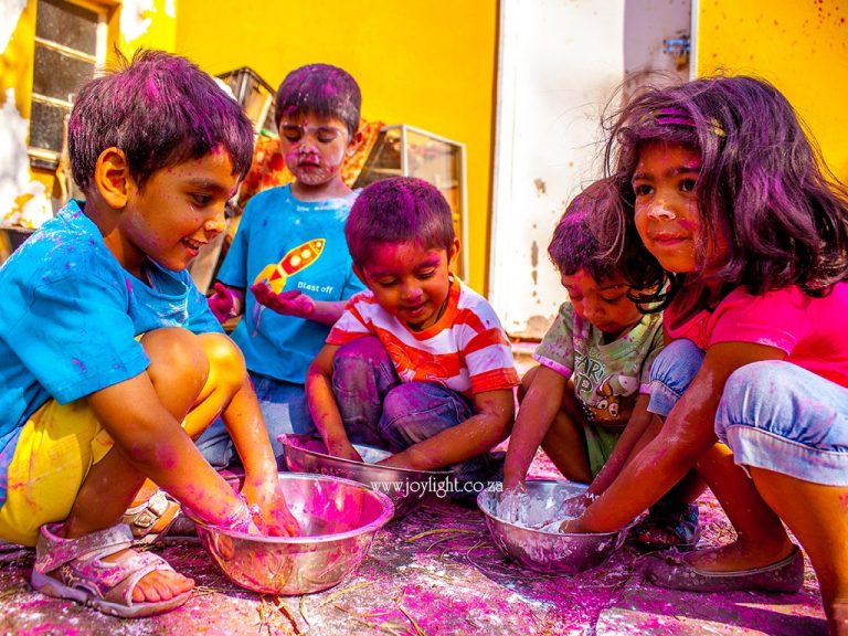 How To Play Safe Holi - Ten Useful Tips to Follow This Year - TCT