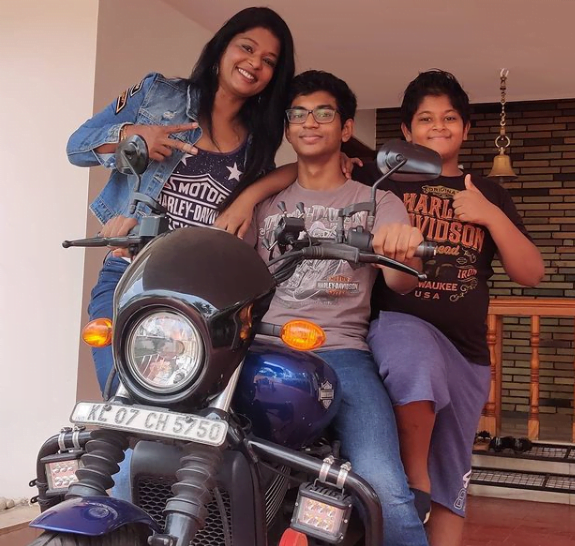 These Lady Biker Moms Are Redefining Motherhood